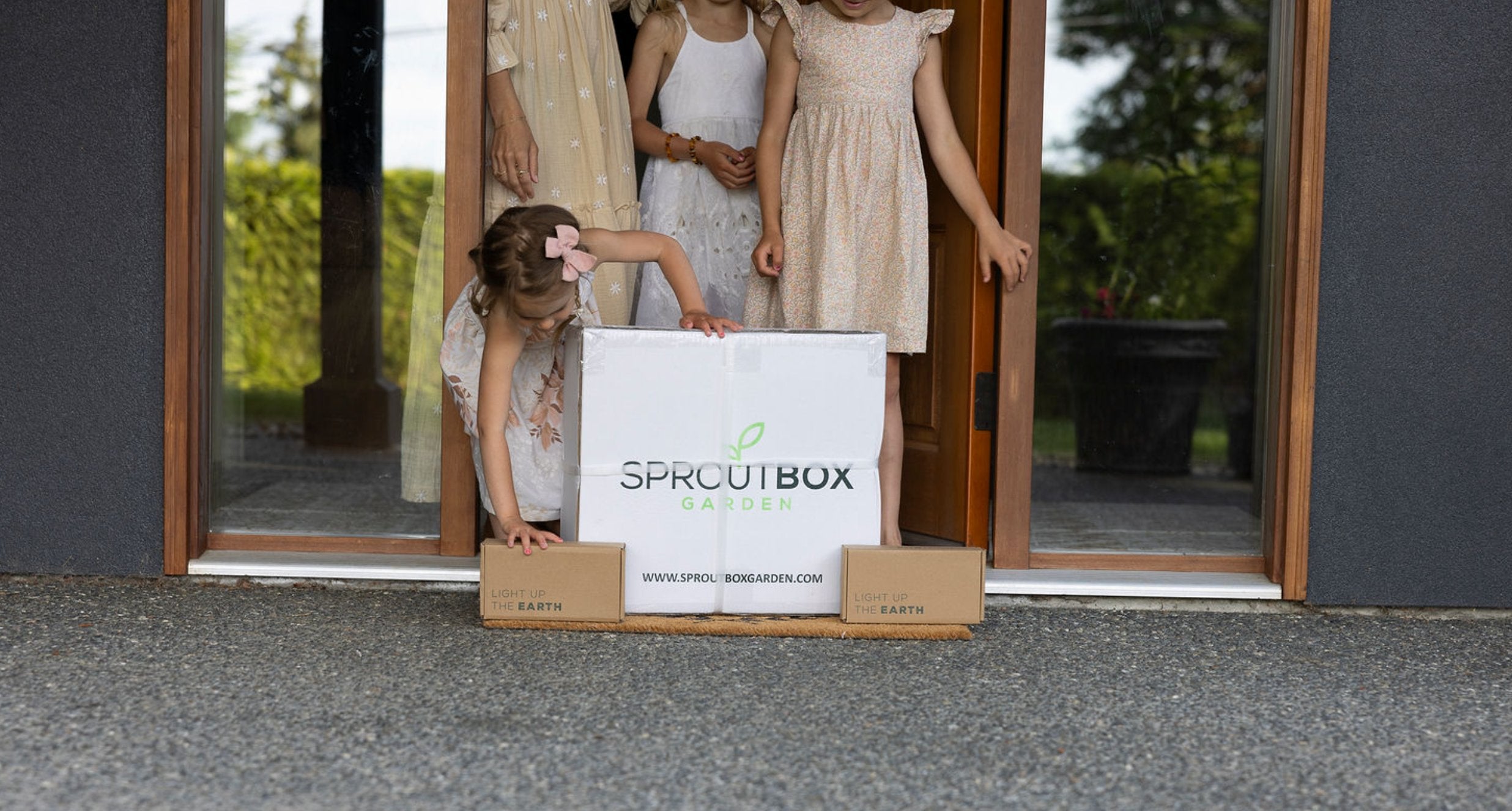 High Rise Garden Box | 32" Tall Inch Raised Garden Bed | Sproutbox Garden